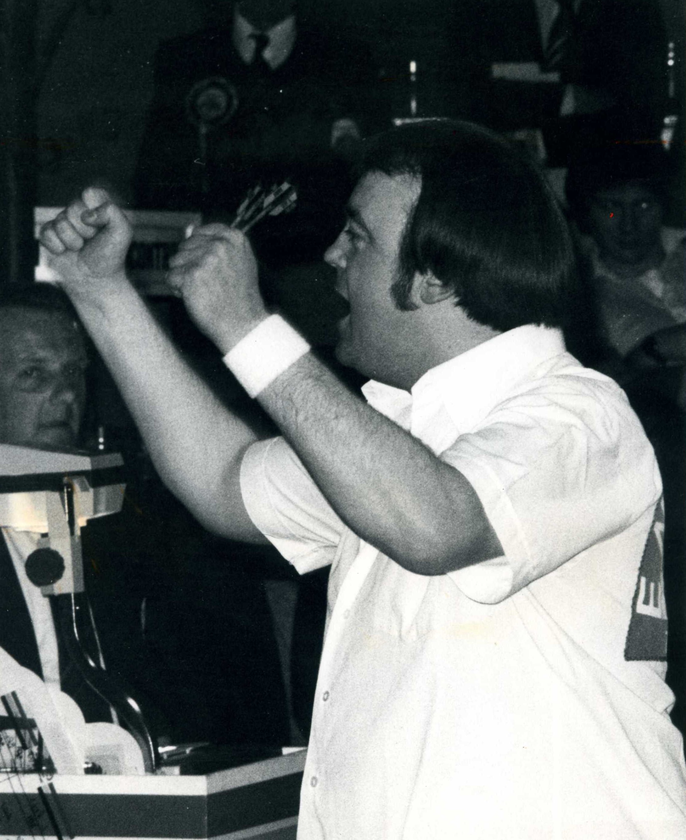 DARTS HISTORY – DARTS BOOKS – TONY BROWN AND THE ‘MAGNETISM OF DARTS ...